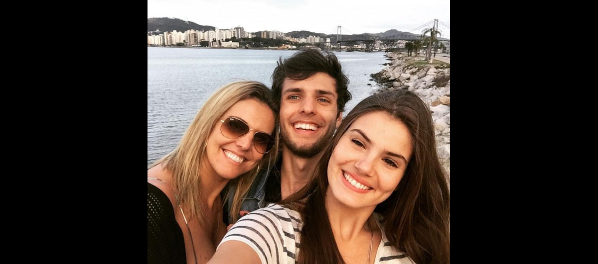 Foto: Lisiane Cattani é mãe de Lucas Cattani, namorado de Camila ...