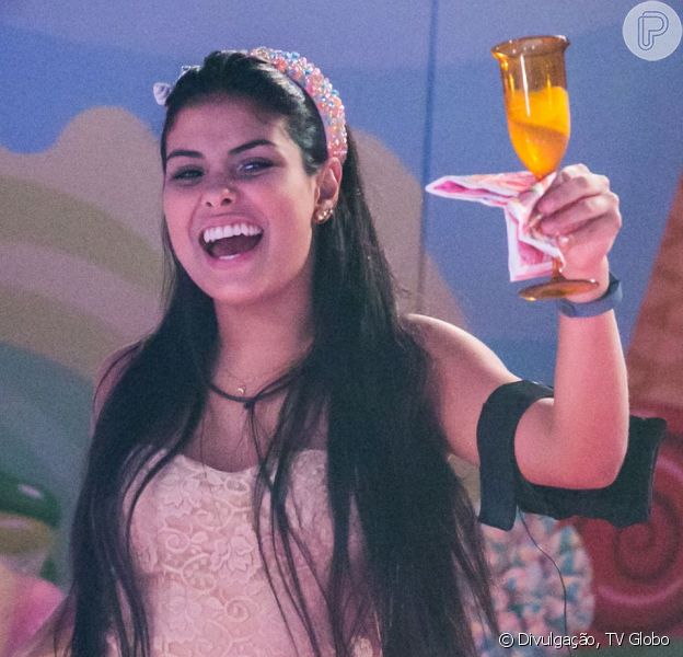 Munik, campeã do 'BBB16', comemora 1 milhão de seguidores no Instagram ...