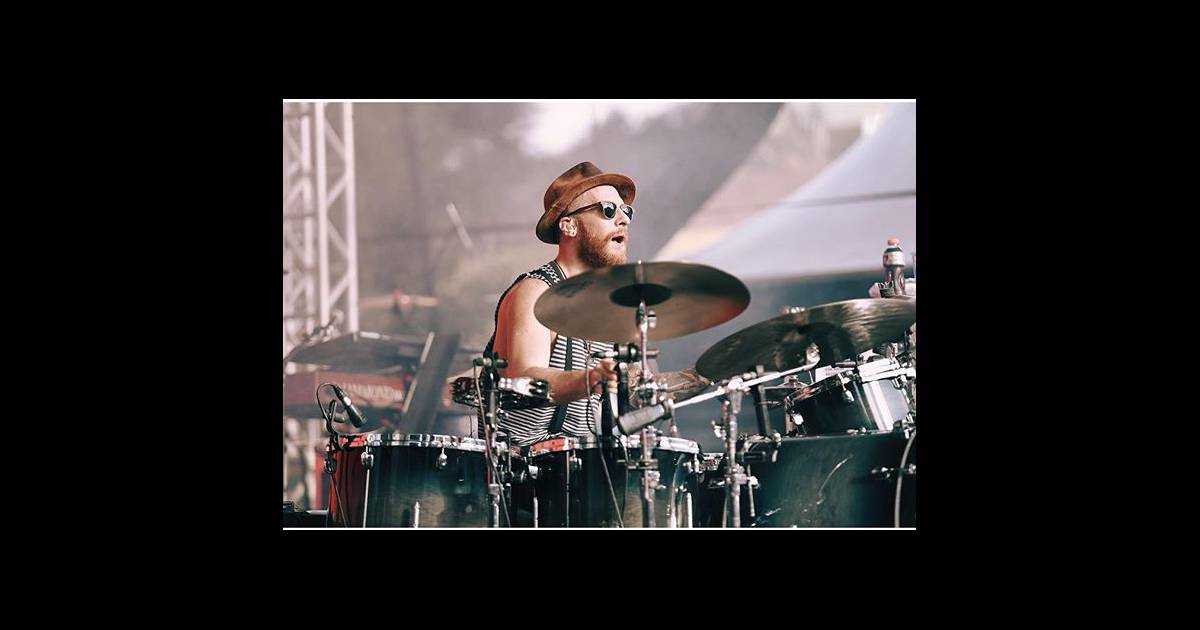 Daniel Weksler, baterista do NX Zero, é o pai do filho de Pitty ...