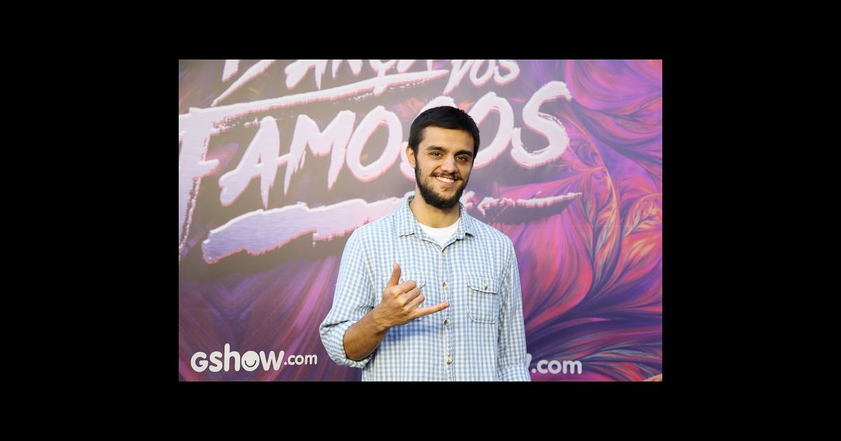 Felipe Simas, depois do sucesso em 'Totalmente Demais', quer superar a ...