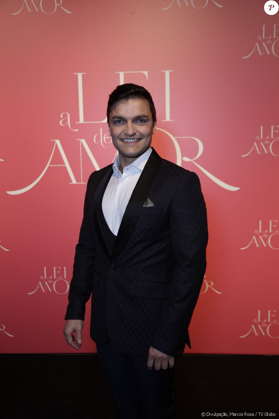 Maurício Machado é o deputado Arlindo Nacib na novela ' A Lei do Amor ...