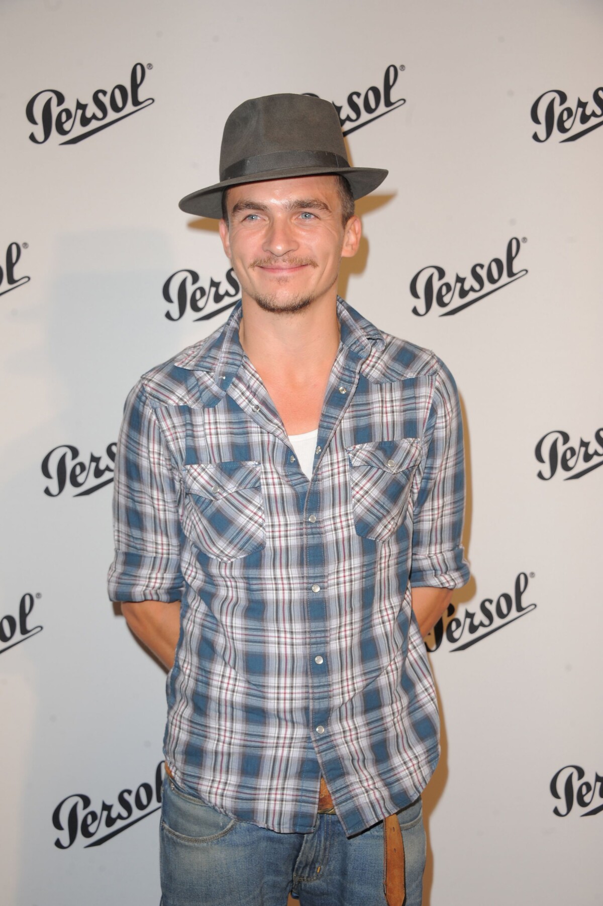 Foto: Friend, conhecido por sua atuação na série 'Homeland' como Peter ...