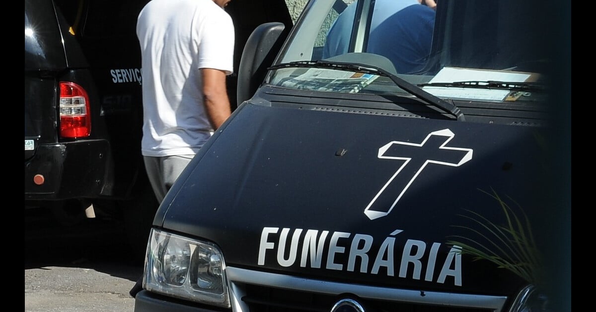 Jairzinho chega a IML em São Paulo após a morte do pai, Jair Rodrigues ...