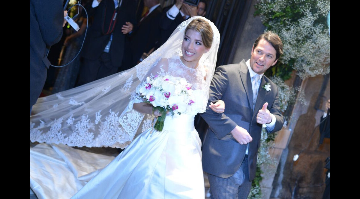 Foto: Marcelo Serrado e Roberta Fernandes se casaram em junho de 2012, depois de um ano de ...
