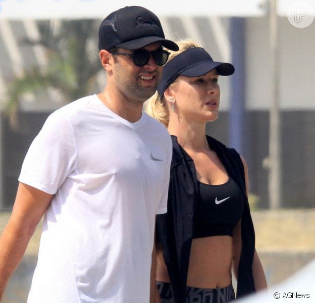 Fiorella Mattheis e o namorado, Roberto Marinho Neto, fazem exercício ...