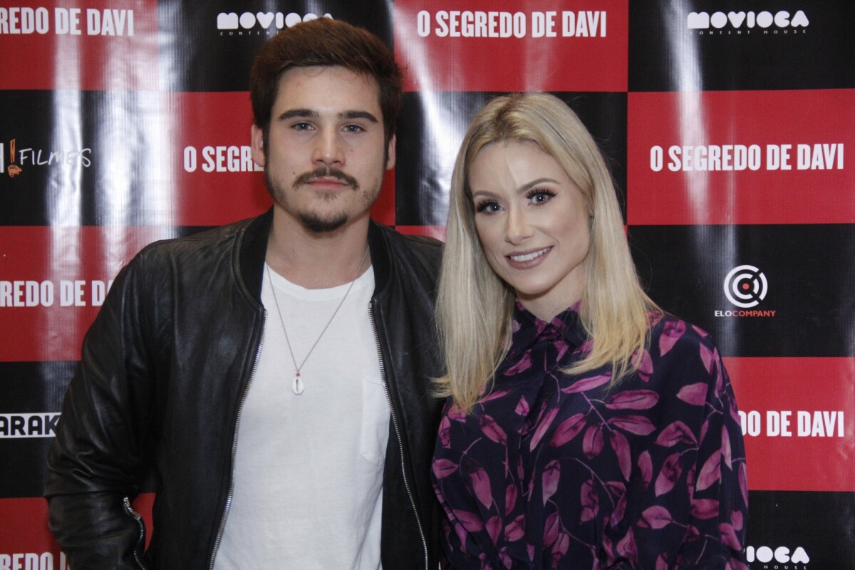 Foto: Gisele Prattes elogiou a foto de Juliana Paiva em piscina na orla ...