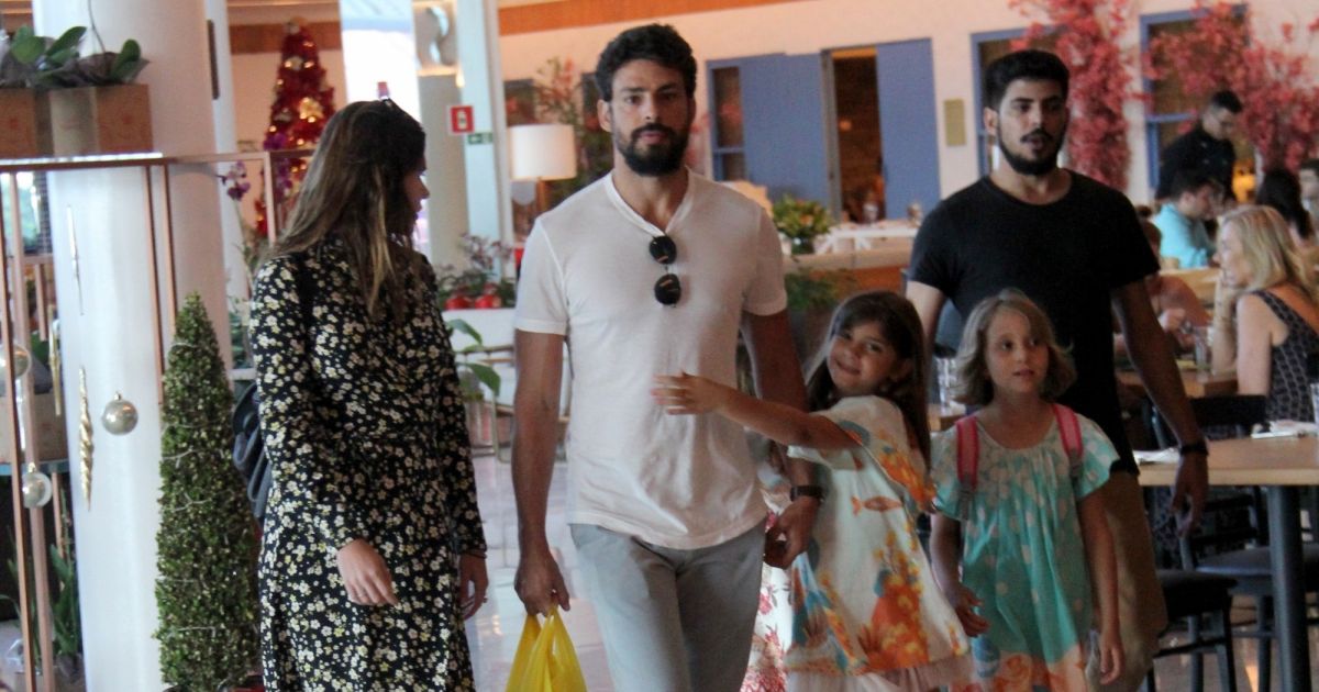 Cauã Reymond ganhou o carinho da filha, Sofia - Purepeople