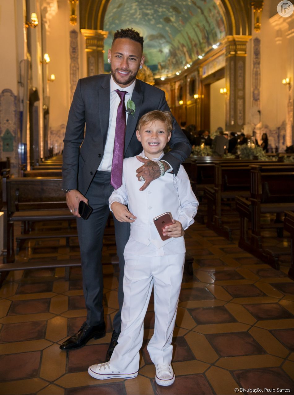 Davi Lucca está em Paris, na França, com o pai, o jogador de futebol ...