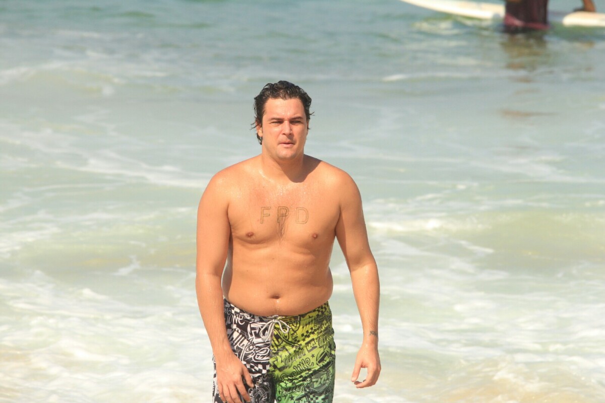 Foto: Felipe Dylon admitiu estar lutando contra a balança através de ...