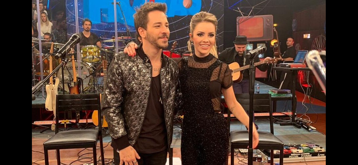 Foto: Confira detalhes do look da Sandy no programa 'Altas Horas ...