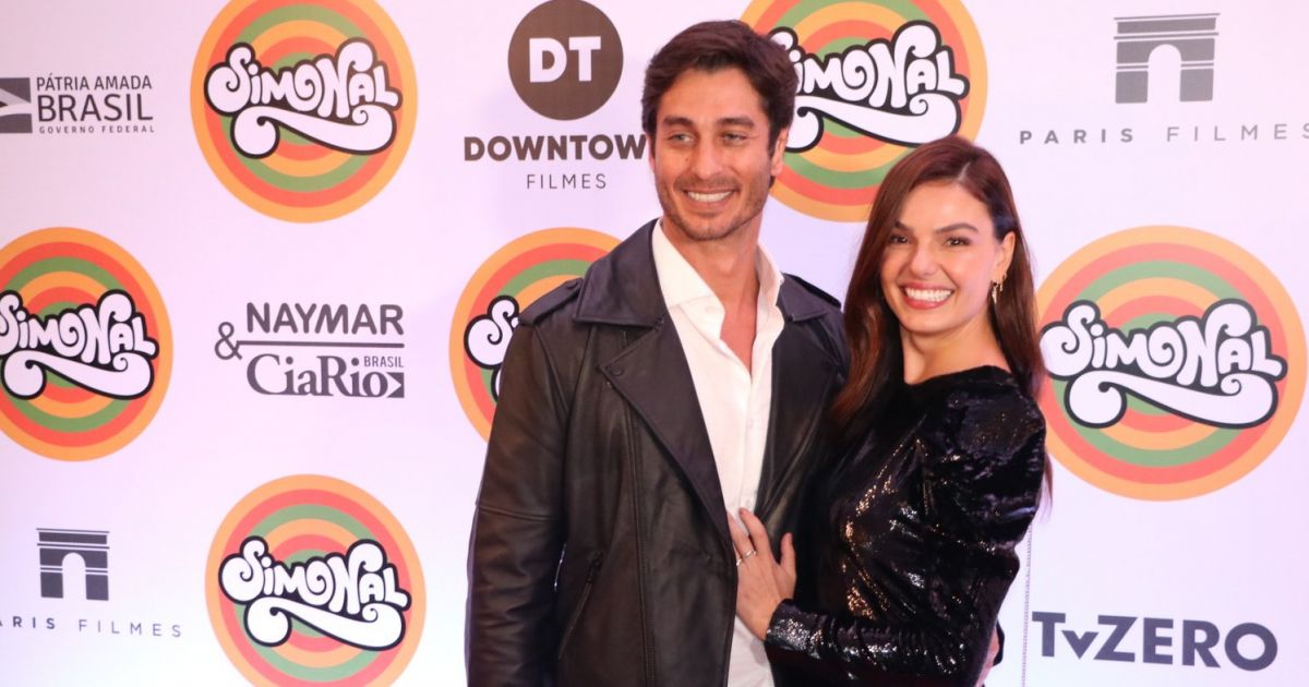 Famosos prestigiam première do filme 'Simonal' em cinema na Zona Sul do ...