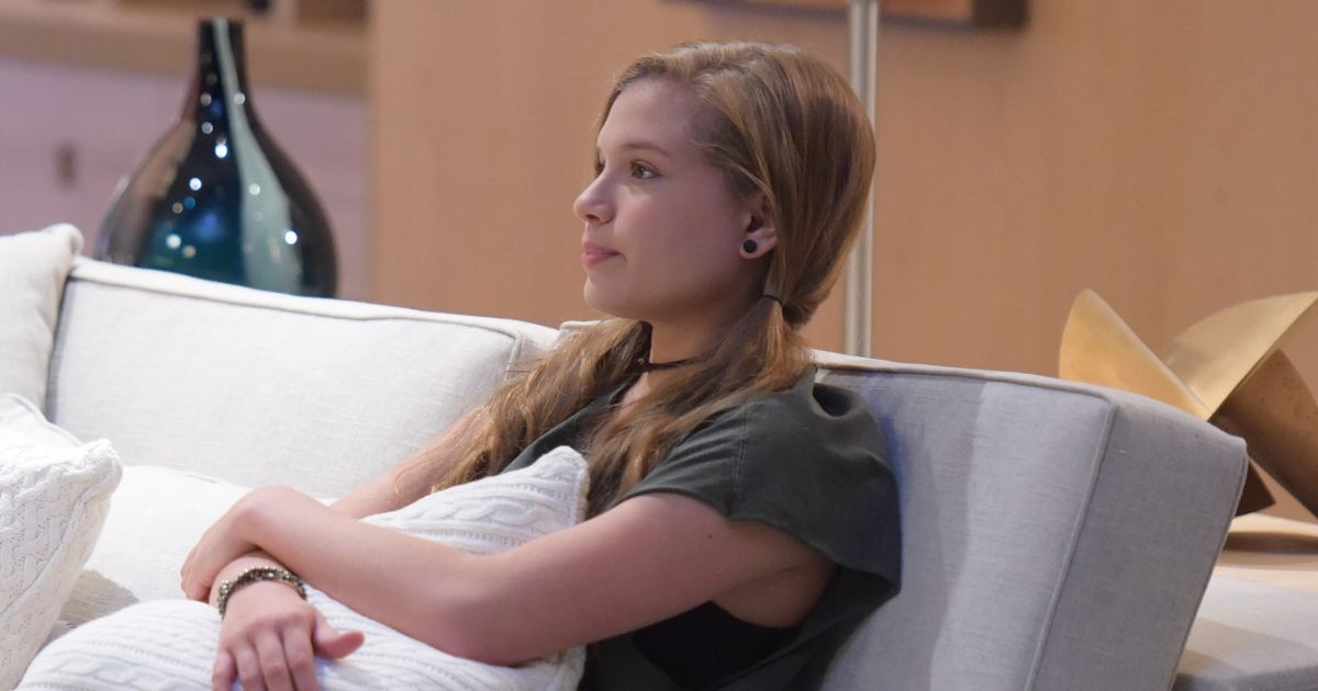 Na novela 'Topíssima', Andrea (Letícia Peroni) é uma das irem atrás de ...