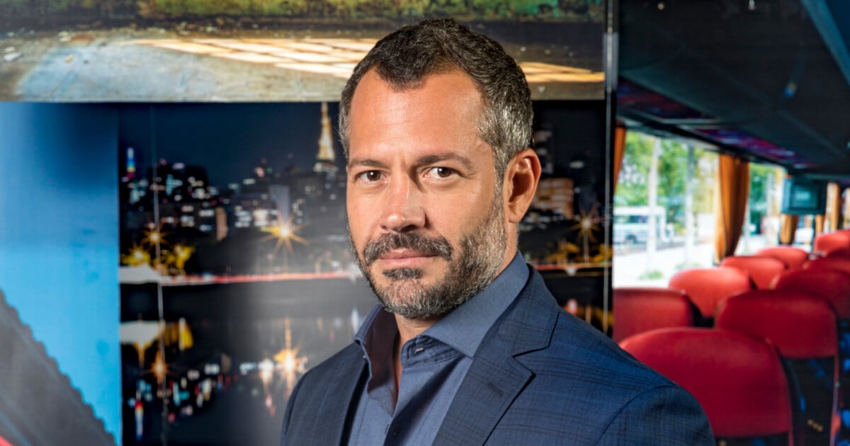 Último capítulo da novela 'A Dona do Pedaço': Agno beija Leandro ao se ...