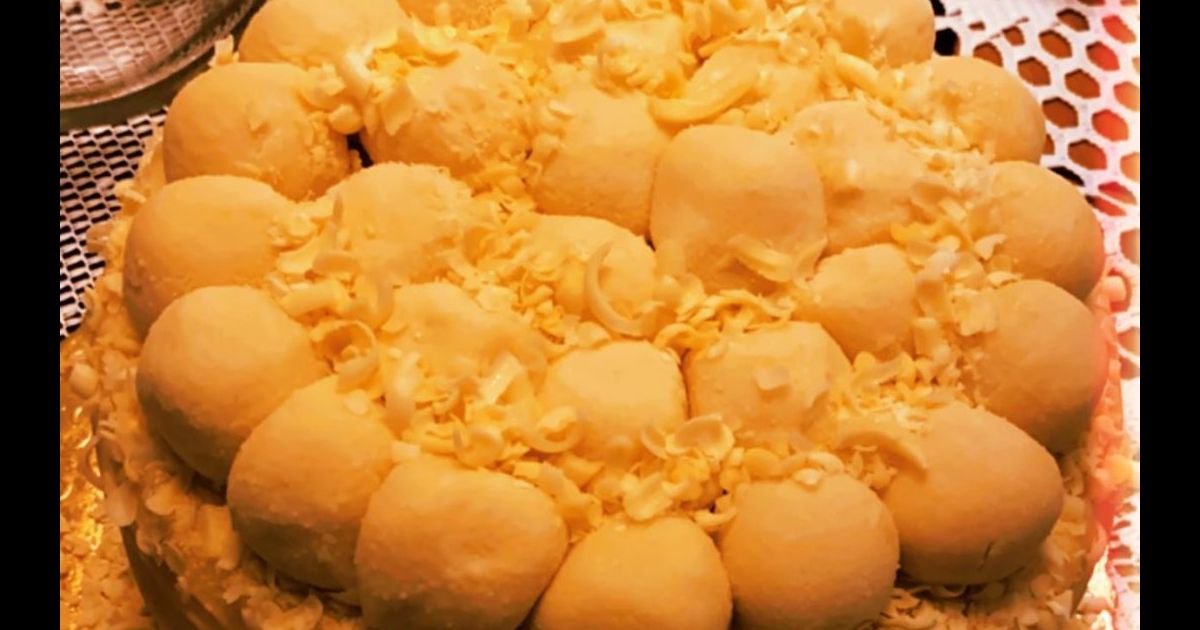 Marília Mendonça mostrou o bolo comprado para o mêsversário de Léo ...