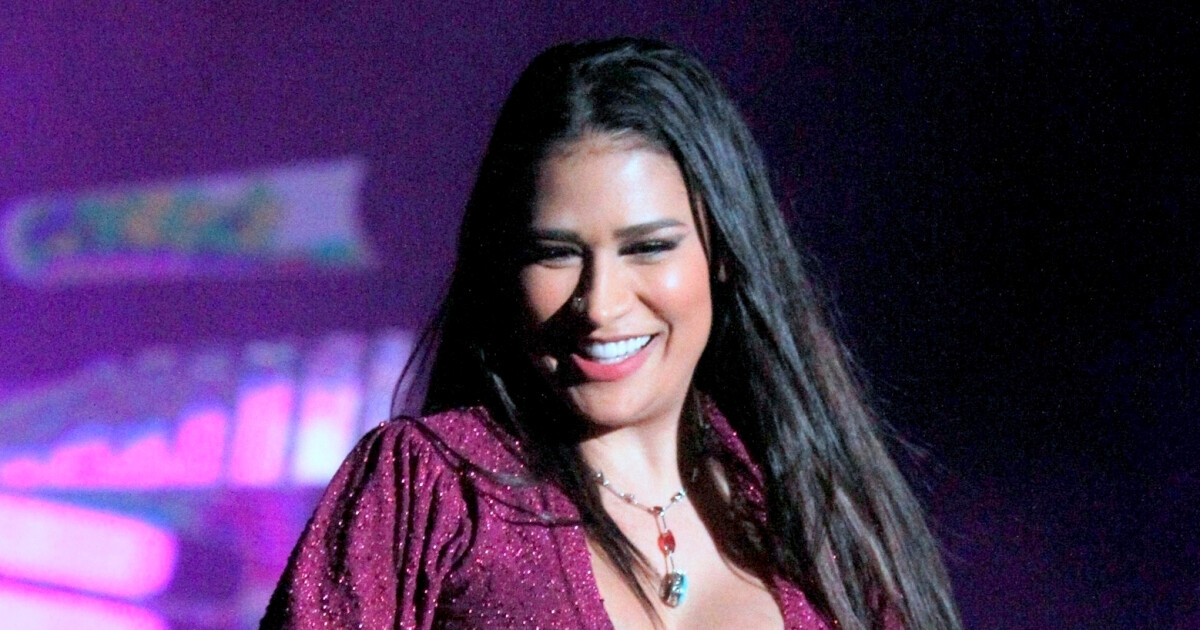 Veja 5 vídeos de Simone, cantora brasileira com mais seguidores no ...