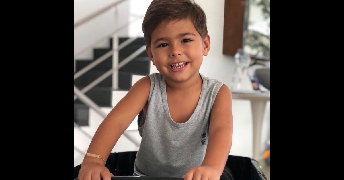 Henry, filho de Simone e Kaká Diniz, tem um quarto com detalhes ... Henry, filho de Simone e Kaká Diniz, tem um quarto com detalhes ...