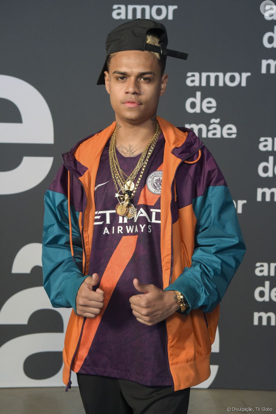 MC Cabelinho foi até a delegacia prestar depoimento por letra de música ...