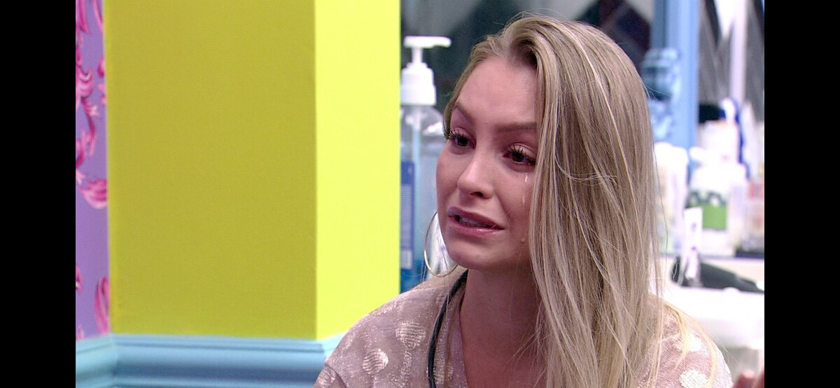 Foto No Bbb 21 Carla Diaz Foi Eliminada Em Paredão Falso Purepeople