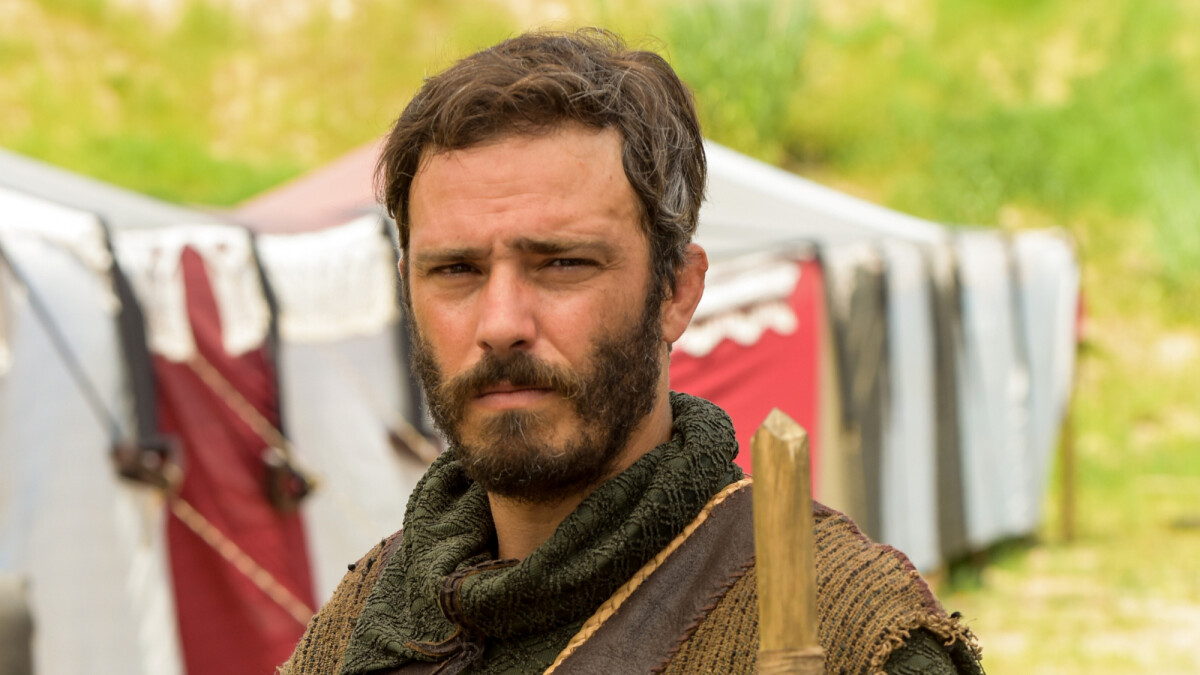 Foto: Novela 'Gênesis': Judá (Thiago Rodrigues) anuncia a Onã (Caio ...