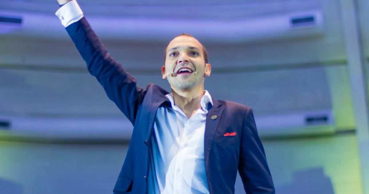 Michael Arruda explica como a hipnose pode ajudar no tratamento de ...