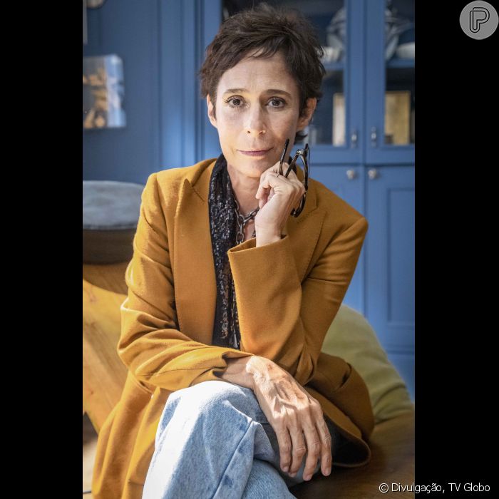 Breno (Marco Ricca) sai de casa e Rebeca (Andrea Beltrão) entrega a ...