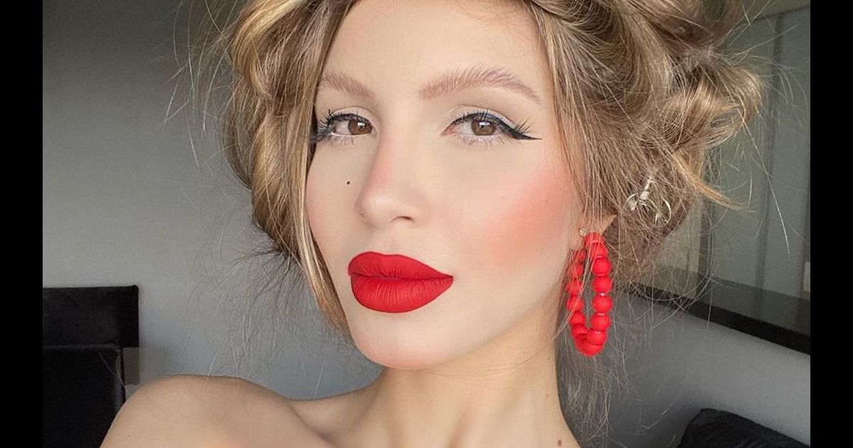 Sabrina Low conta que o celular ficou na assistência técnica por uns ...