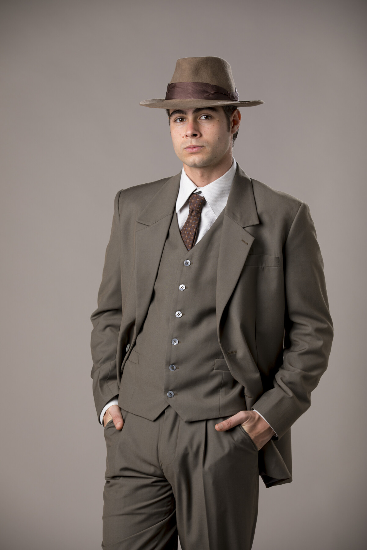 Foto: Davi/Rafael (Rafael Vitti) vê quando Isadora (Larissa Manoela ...