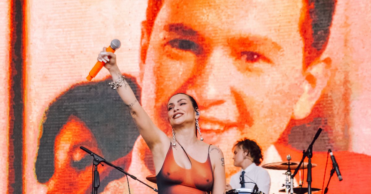 Essa fpo a estreia de Cleo no Rock in Rio - Purepeople