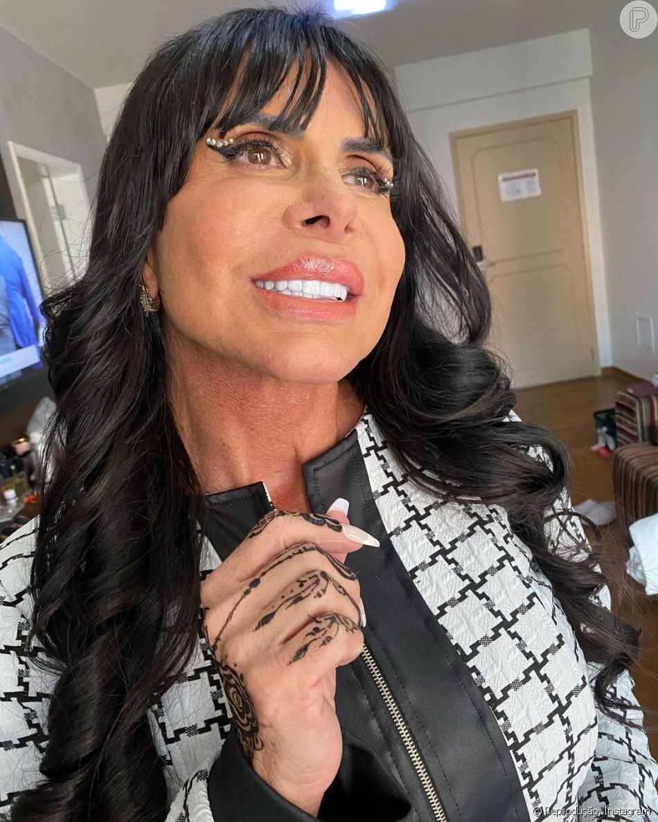 Gretchen sofre críticas após postar fotos de biquíni no Catar e rebate ...