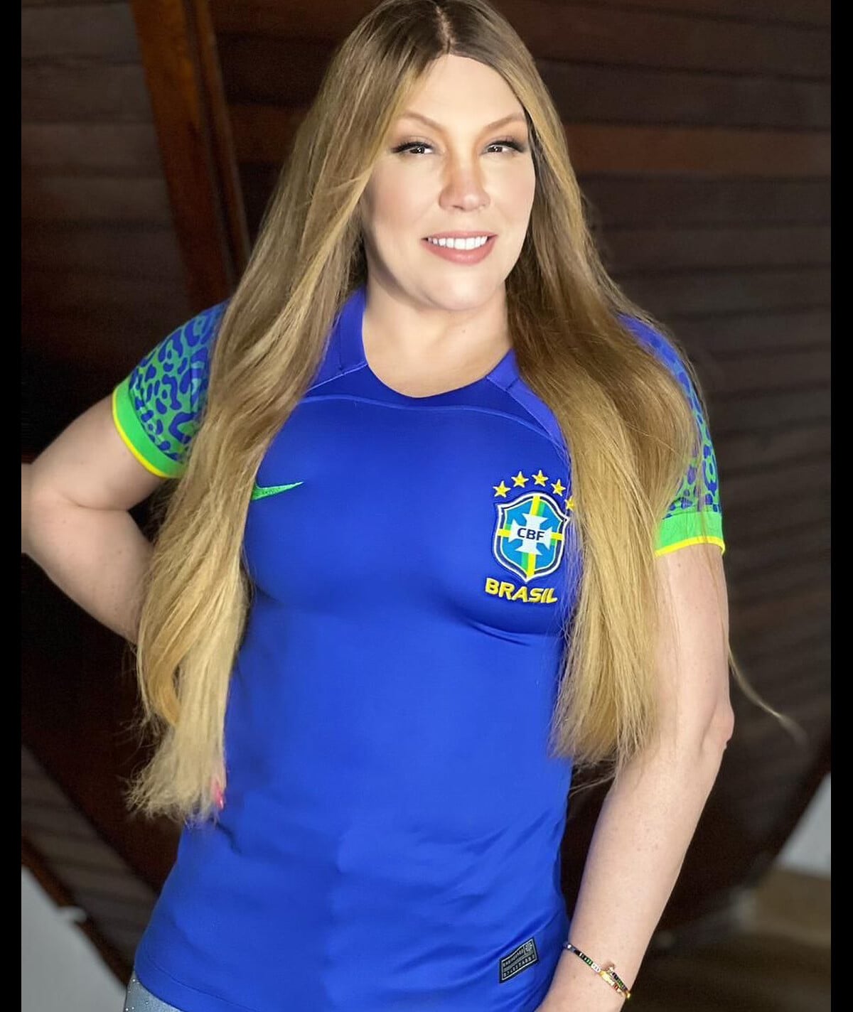 Foto: Simony tem dividido reflexões com os fãs durante o tratamento ...