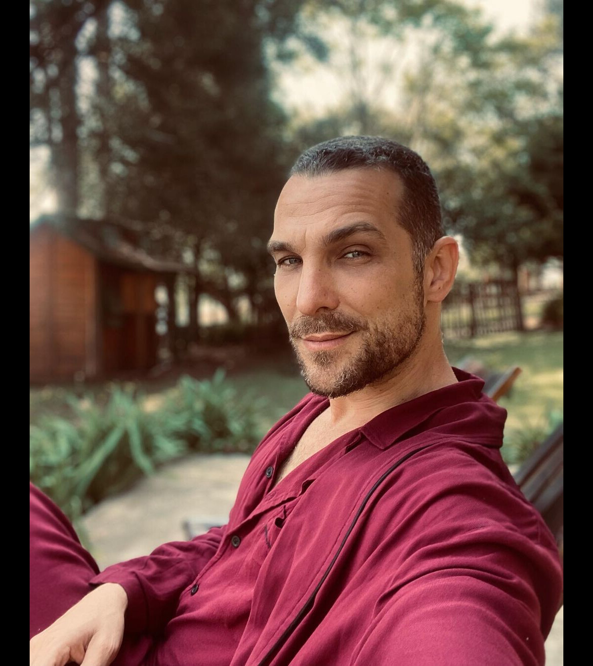 Foto: Igor Rickli se desligou da Record após 7 anos - Purepeople