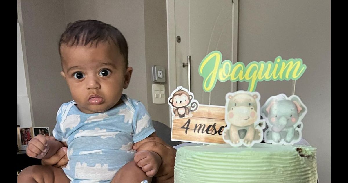 Filho de Viviane Araujo e Guilherme Militão completou quatro meses no ... Filho de Viviane Araujo e Guilherme Militão completou quatro meses no ...