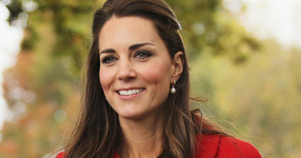 Kate Middleton conversou com vendedores de um mercado local sobre o ...