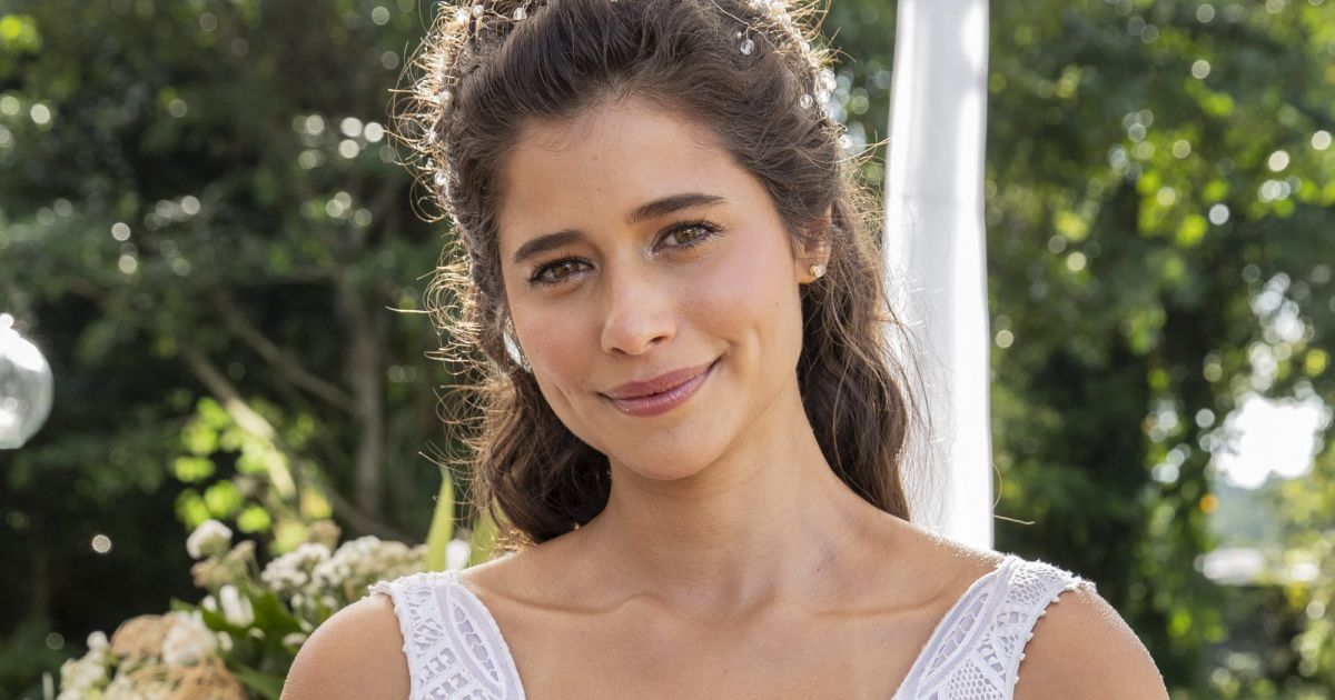 Vestido De Noiva De Candoca Isadora Cruz Para Casamento Com José Zé
