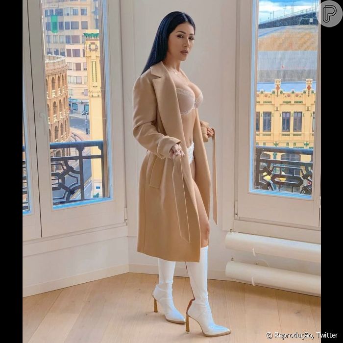 Fotos sensuais de Simaria fazem sucesso na web - Purepeople