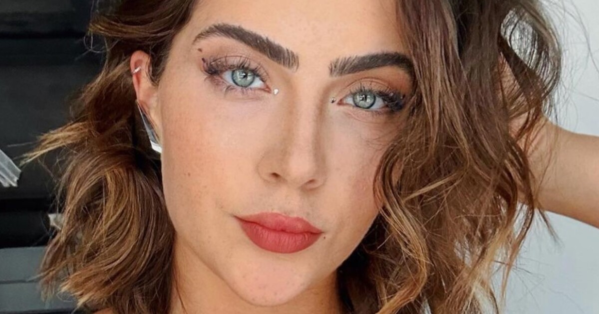 Flagra! Jade Picon é vista aos beijos com ator da Netflix, ex de Anitta ...