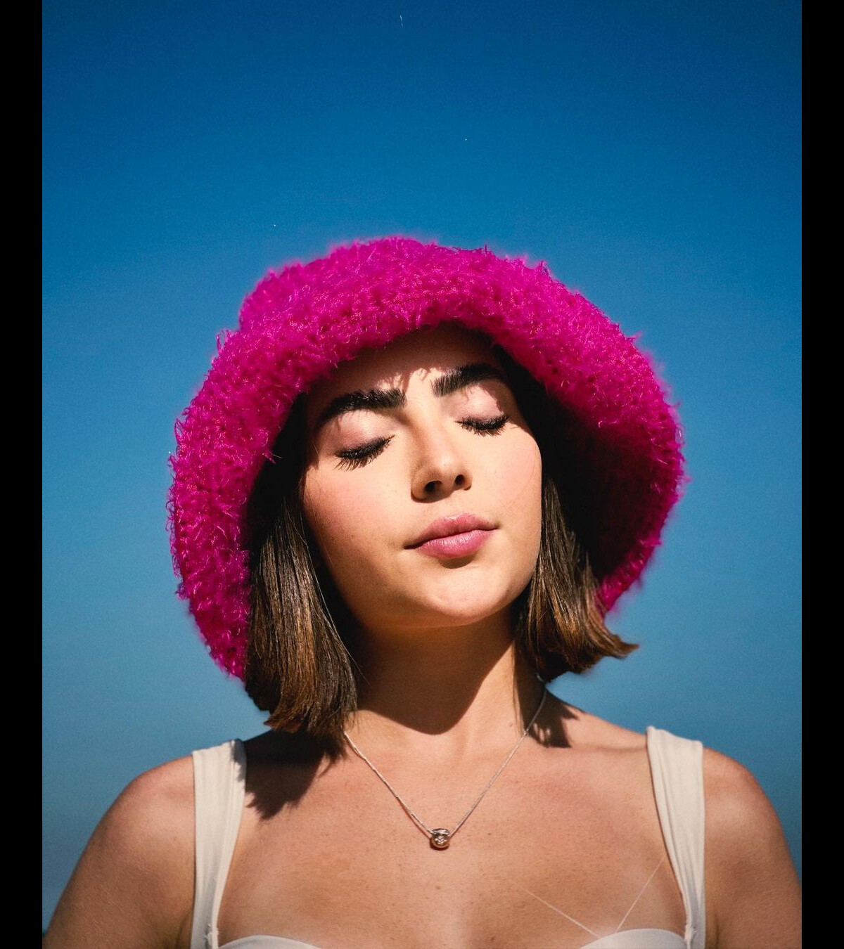 Foto: Jade Picon aproveitou o sábado de sol para curtir uma praia no ...