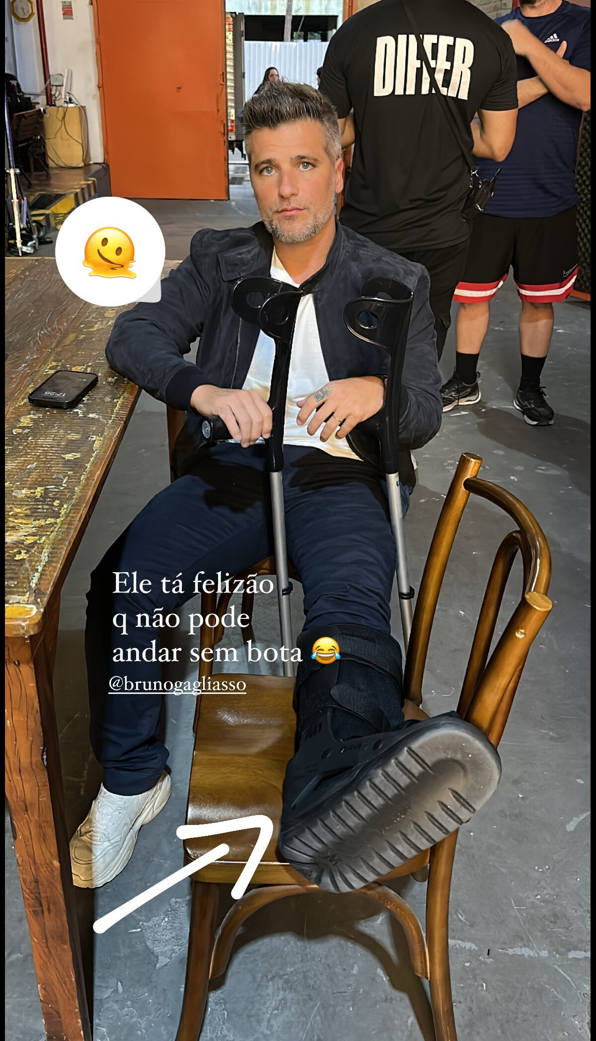 Foto: Bruno Gagliasso foi zoado pela mulher, Giovanna Ewbank, ao surgir ...
