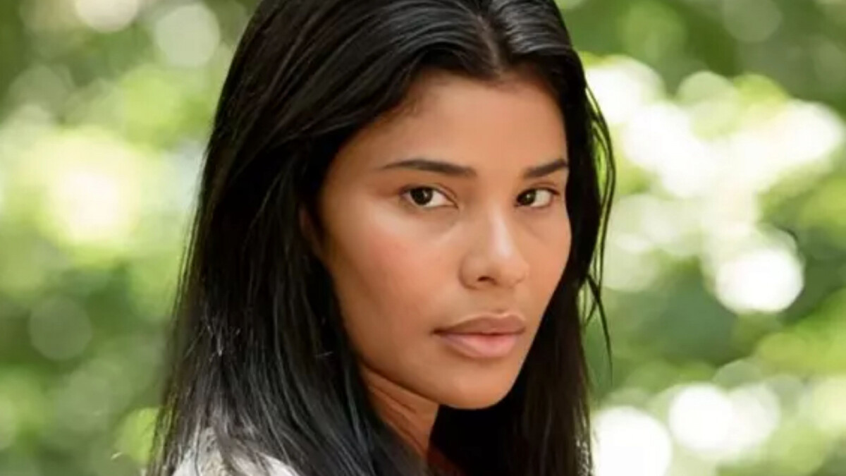 Foto: Em Terra e Paixão, Iraê (Suyane Moreira) se apaixona por Vinícius (Paulo Rocha) - Purepeople