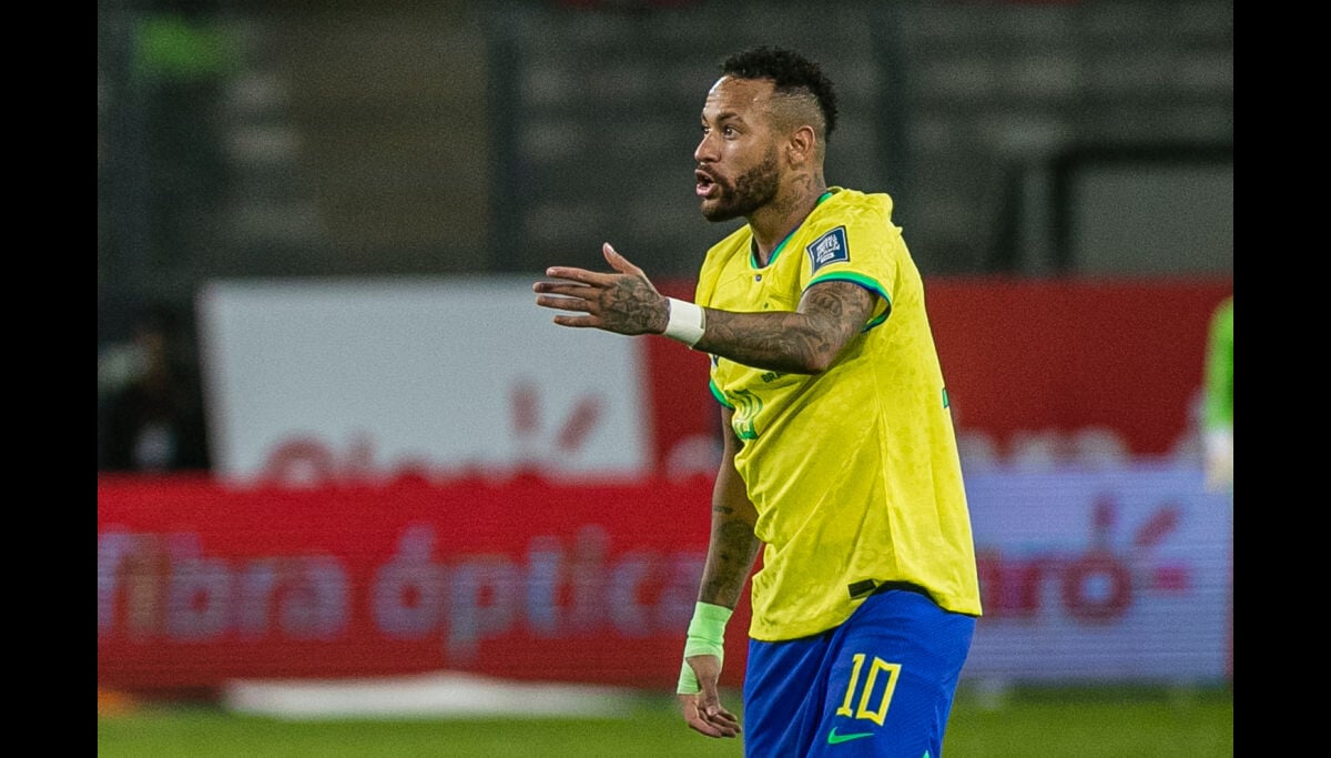 Foto: Neymar usa wrap de perna da marca Game Ready para se recuperar de ...