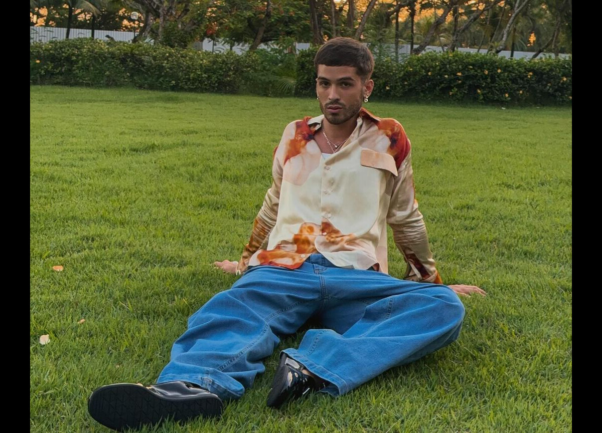 Foto: João Guilherme Ávila adota look com camisa de botão estampada ...
