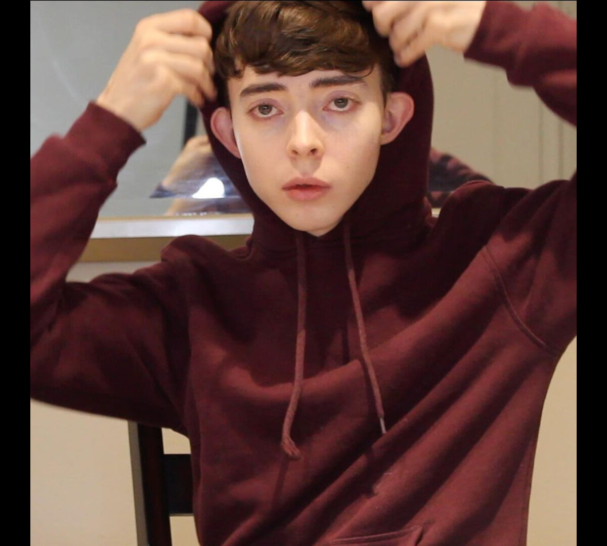 Foto: Brandon Miles May garante não tomar sol desde os seus 13 anos ...