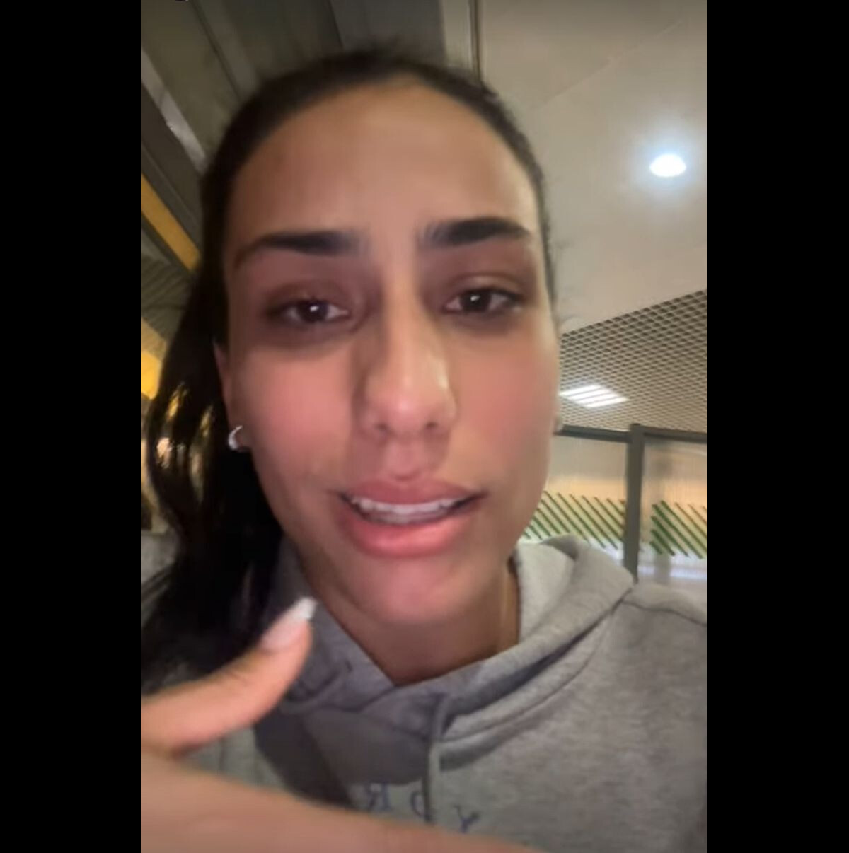Foto: Ana Vieira, então, foi obrigada a voltar ao Brasil imediatamente ...