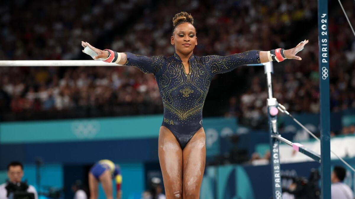 Foto: Rebeca Andrade ainda competirá em mais quatro finais da Ginástica ...