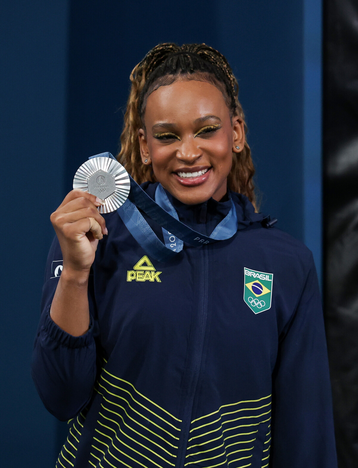 Foto Rebeca Andrade Emocionou O País Ao Conquistar A Medalha De Prata Nesta Quinta Feira 01