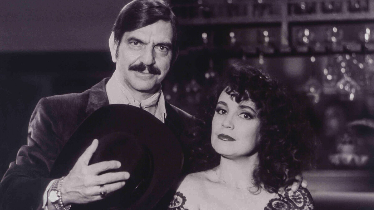 Foto: Roque Santeiro, com Lima Duarte e Regina Duarte, é uma das novelas de maior audiência da ...