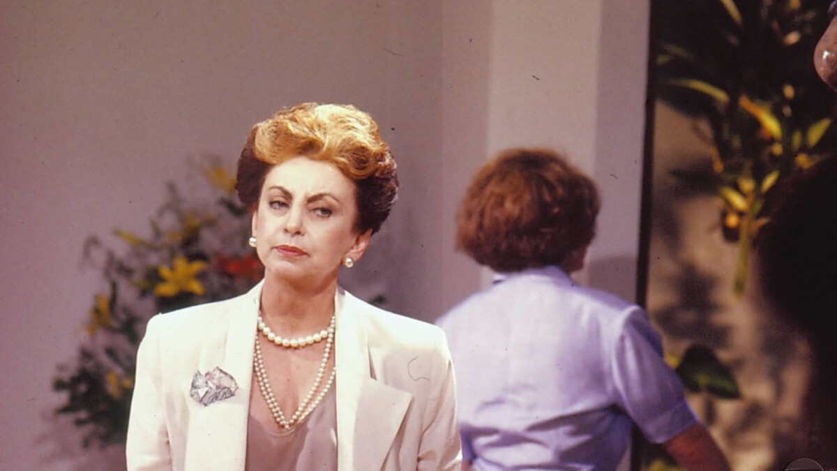 Foto: A atriz Beatriz Segall foi Odete Roitman na primeira versão de ...