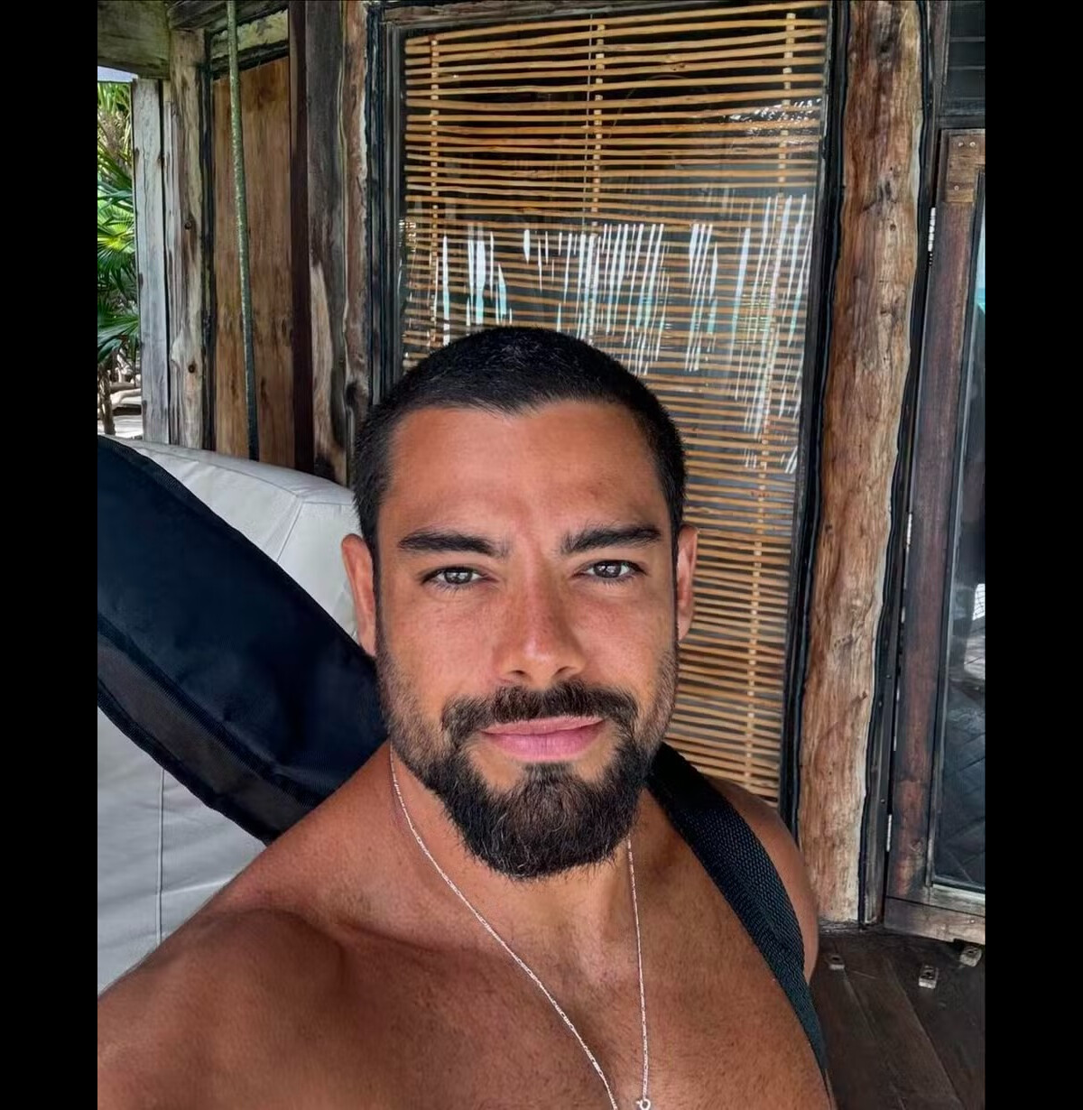 Foto: Sandy e o médico Pedro Andrade estão sendo apontados como casal ...