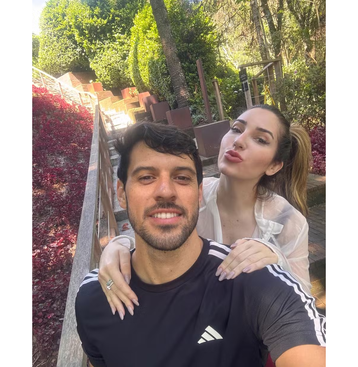 Foto: Amanda Meirelles assumiu o relacionamento amoroso com Thiago Pennaforte - Purepeople