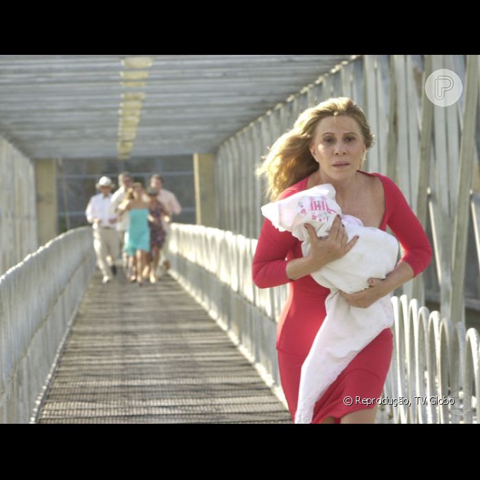 Renata Sorrah interpretou a inesquecível vilã Nazaré Tedesco em ...